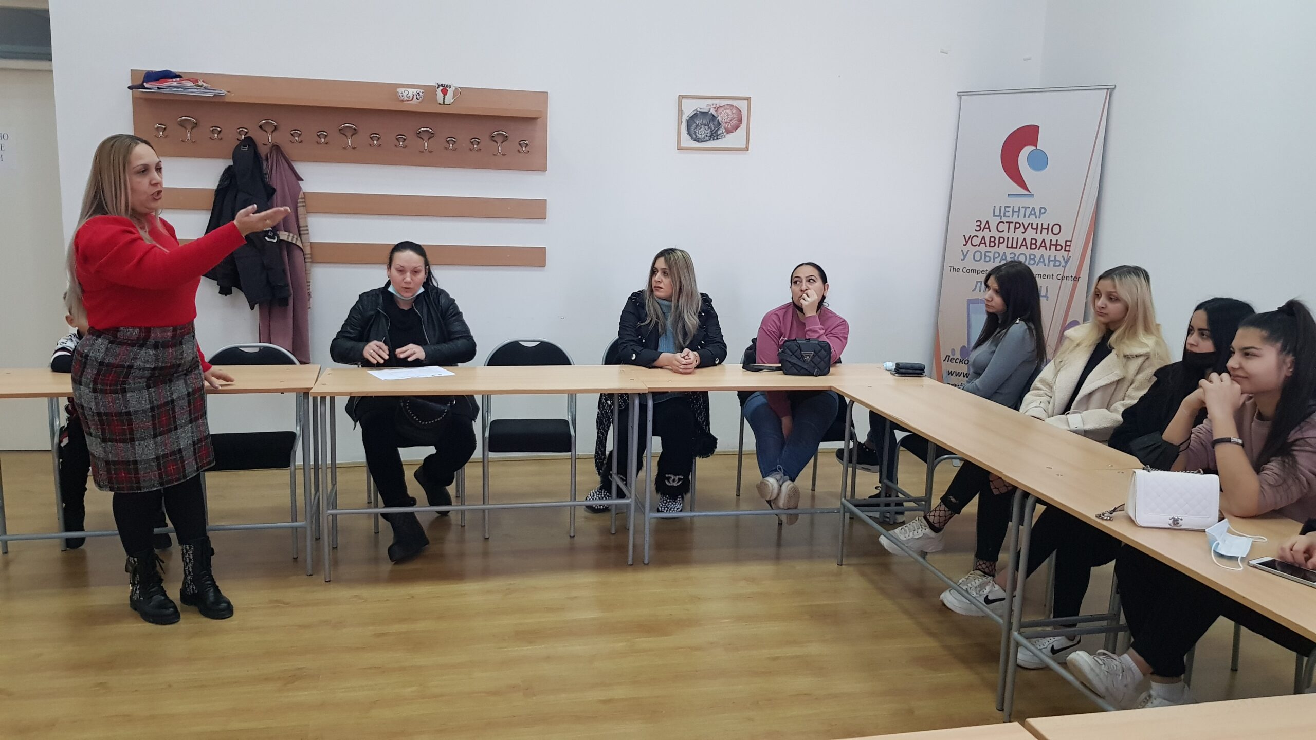 Romkinje u proseku žive 48 godina, suočavaju se sa svakodnevnom ...